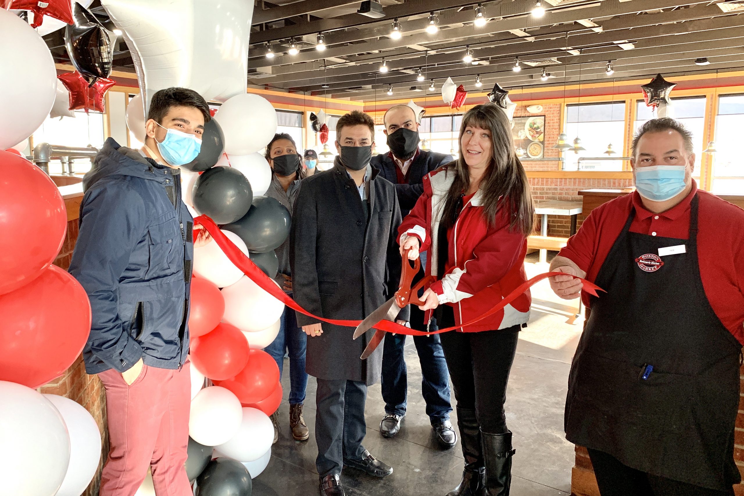 Boston Market Celebrates Grand Opening in Hamburg