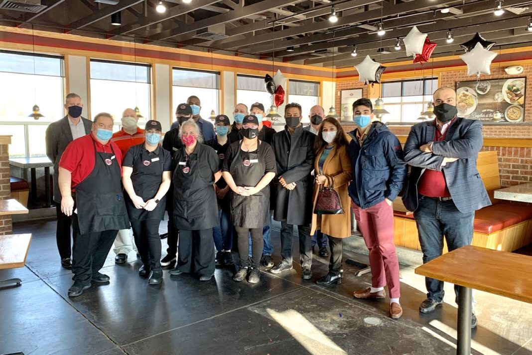 Boston Market Celebrates Grand Opening in Hamburg