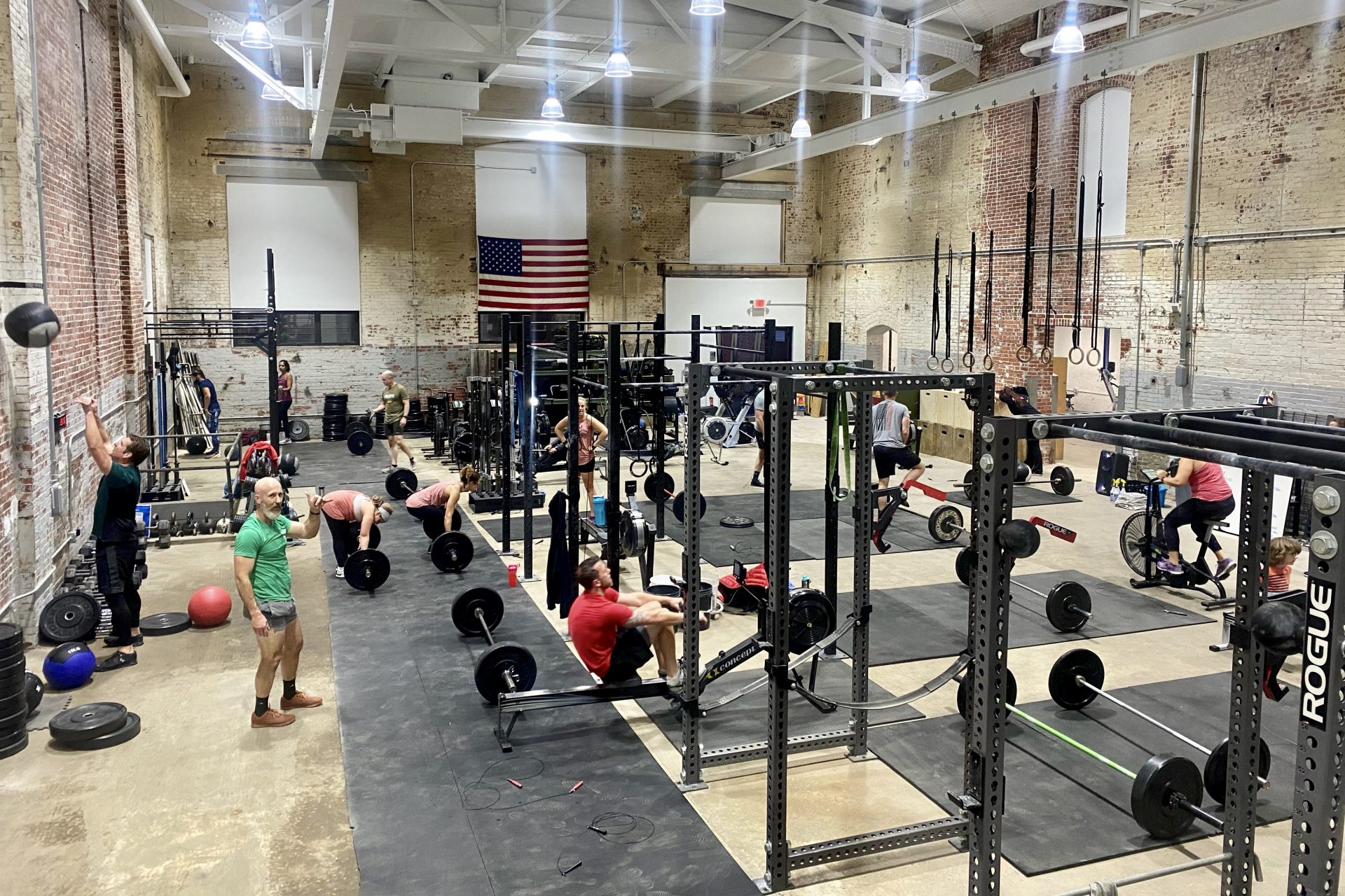 Corp Fitness Becomes CrossFit Crossing, Relocates to new Building