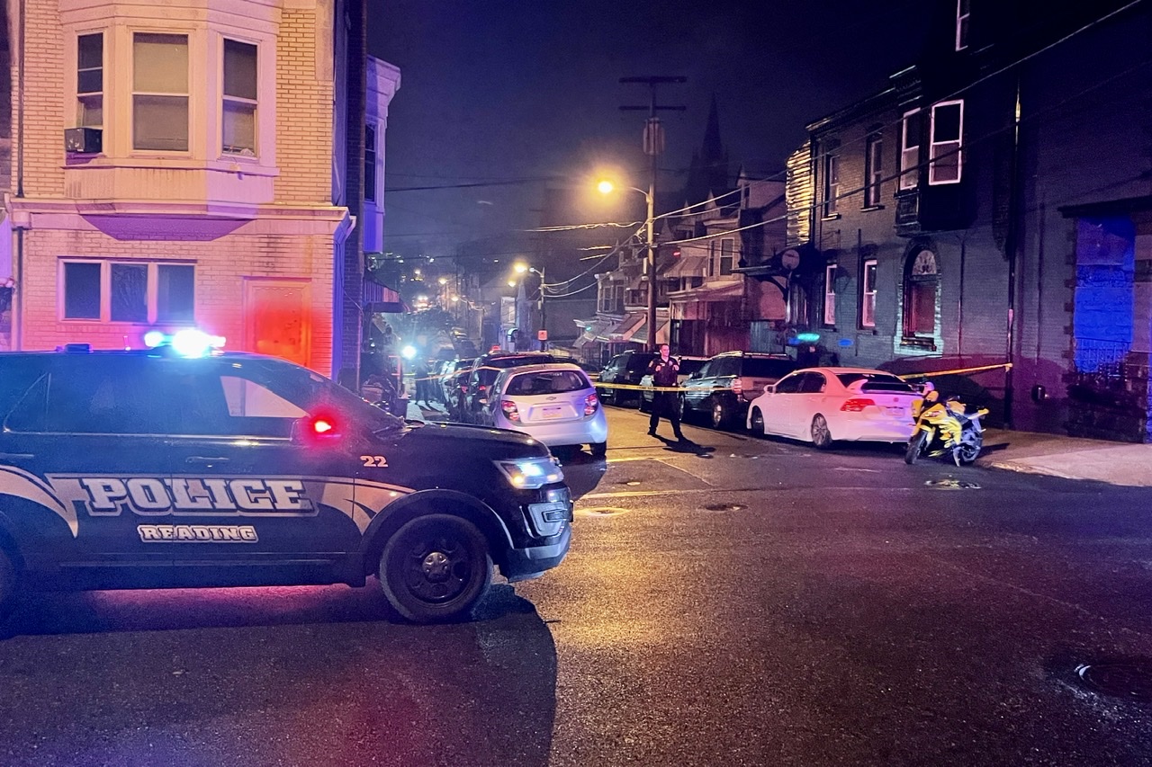 Man shot multiple times after fight in Southeast Reading