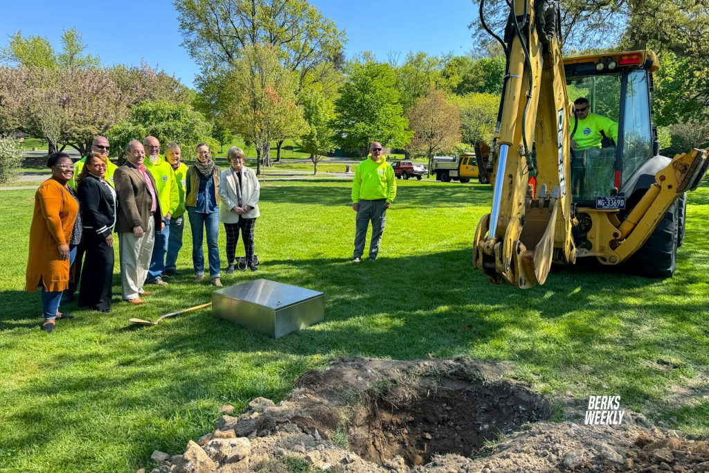 Reading celebrates Arbor Day with tree planting and time capsule dedication