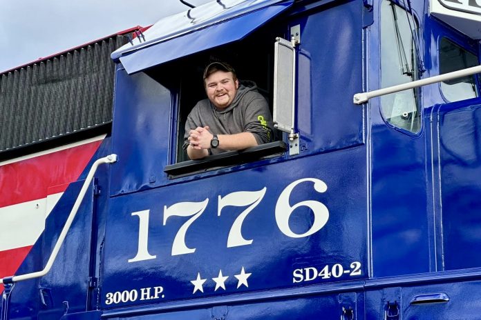 Reading & Northern Railroad unveils its first Semiquincentennial locomotive